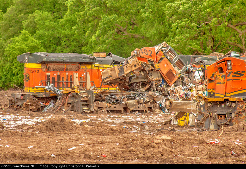 BNSF 4372, 4482, and 8153
